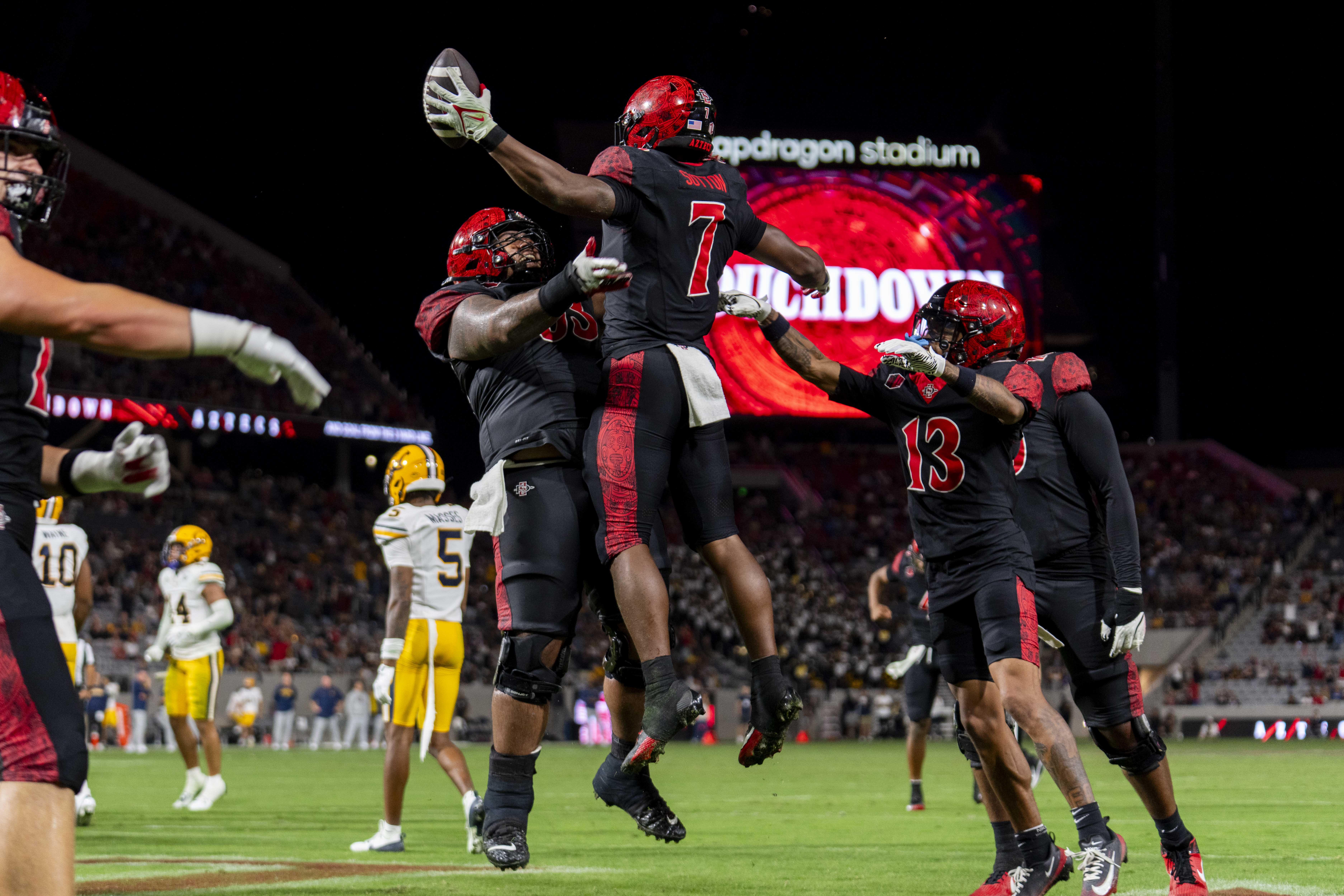 TST Images: Aztecs defeat Golden Bears, 34-0, at Snapdragon Stadium