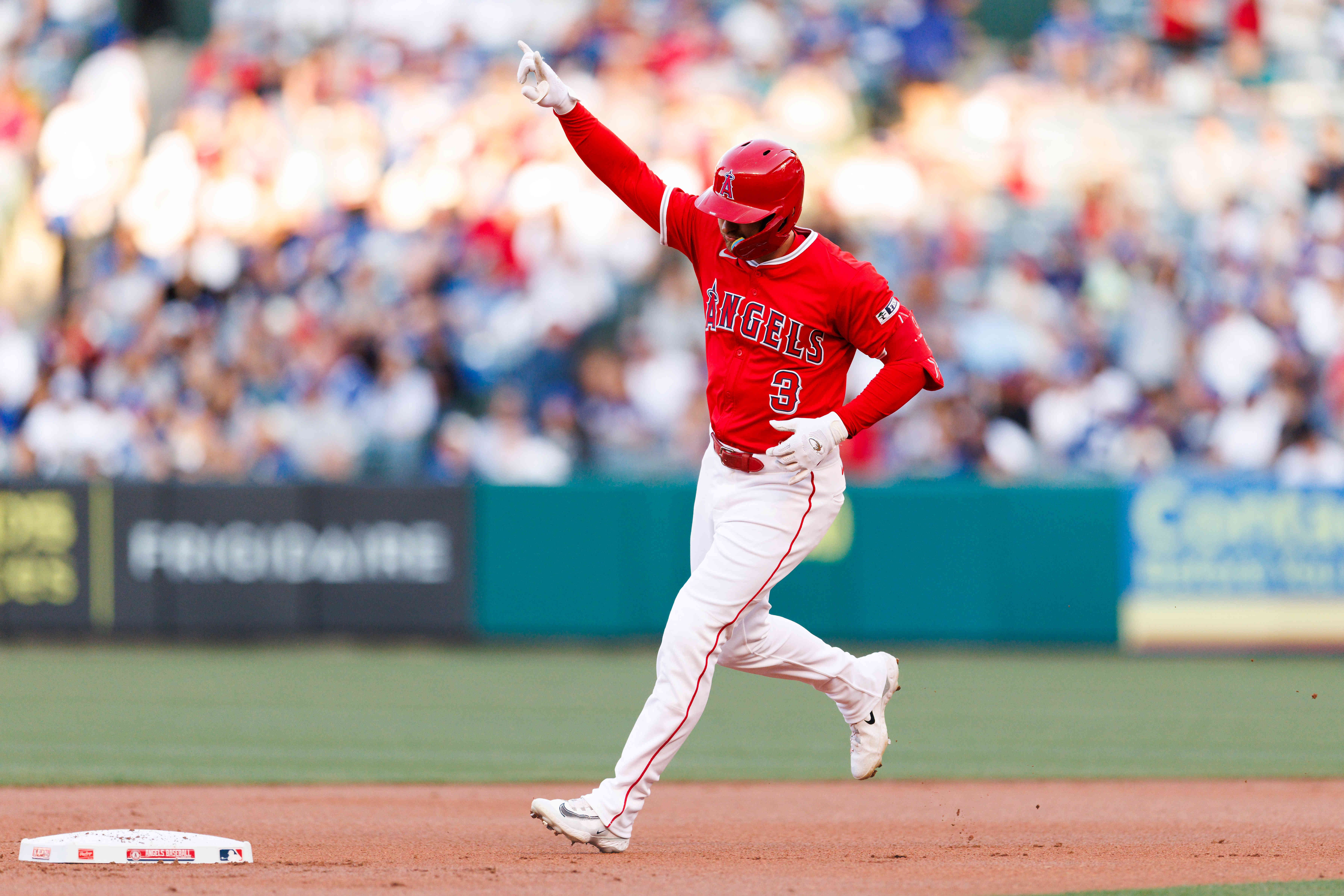 TST Images: Angels beat Dodgers, 5-4 at Angel Stadium
