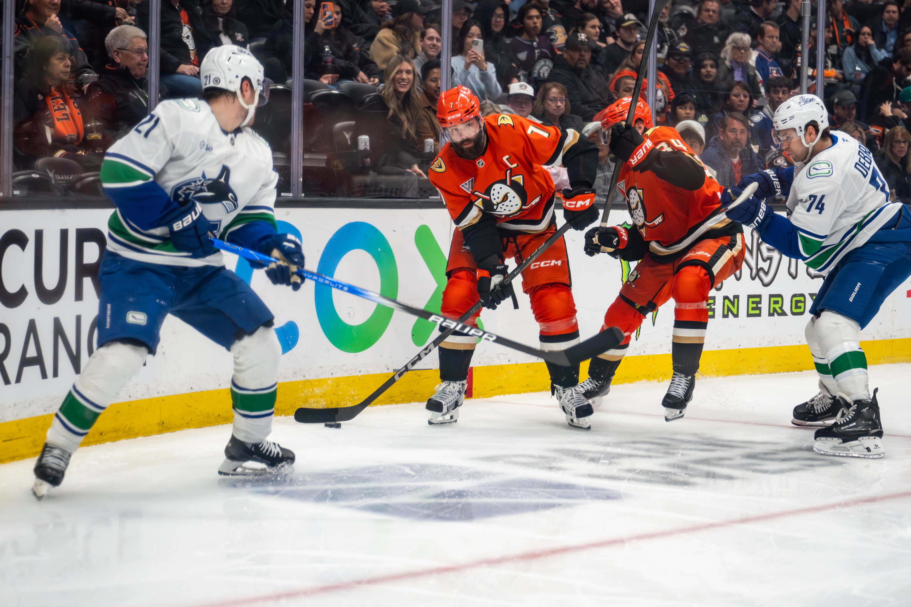 TST IMAGES: Ducks take down Canucks, 5-2