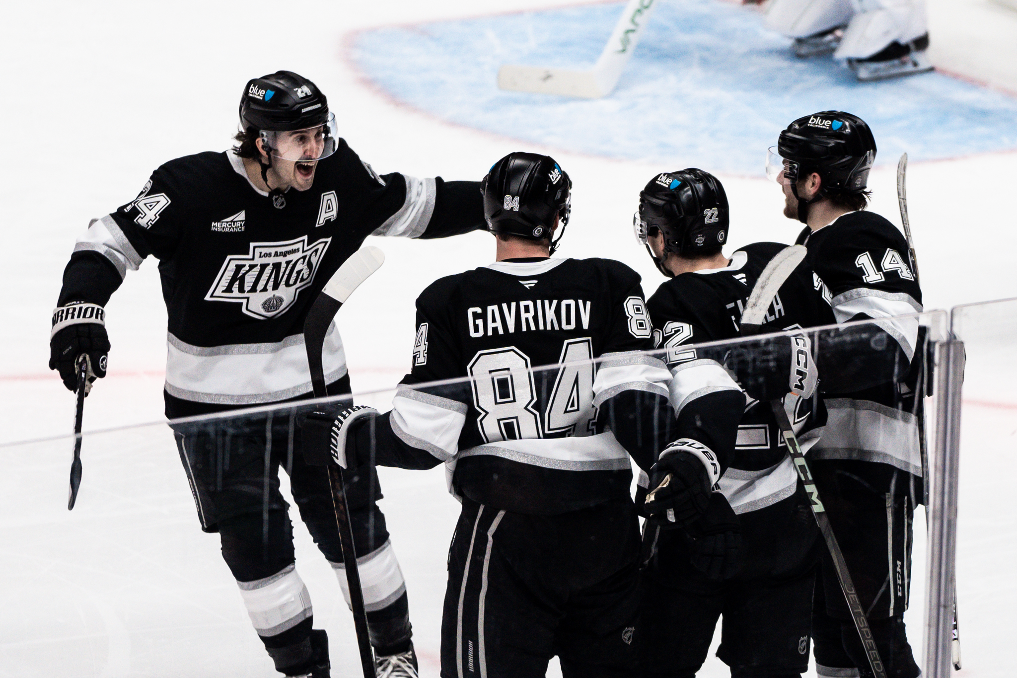 TST Images Kings defeat Stars, 5-4, at Crypto