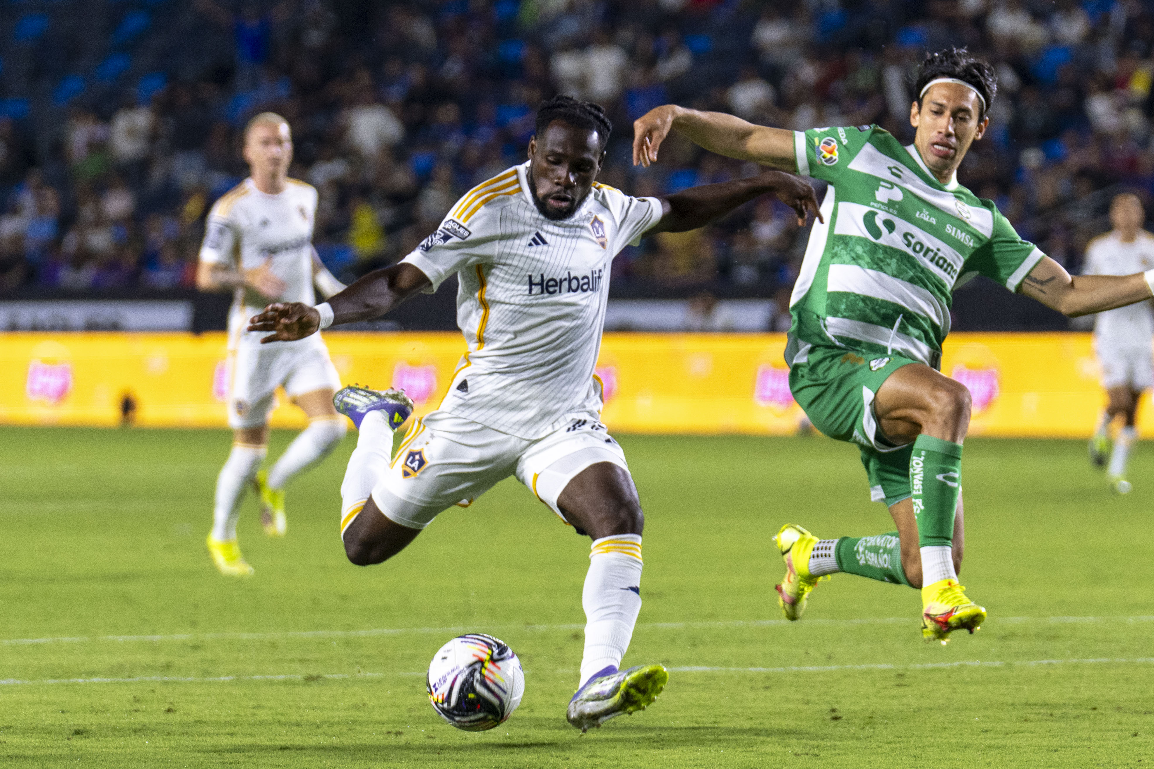 TST Images: Galaxy beat Santos Laguna, 4-0, at DHSP