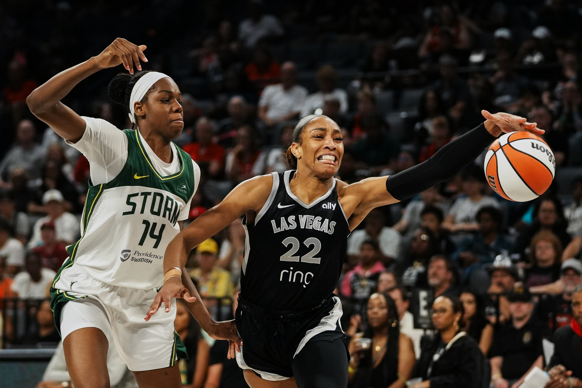 TST Images: Aces defeat Storm, 90-86, at Michelob Ultra Arena