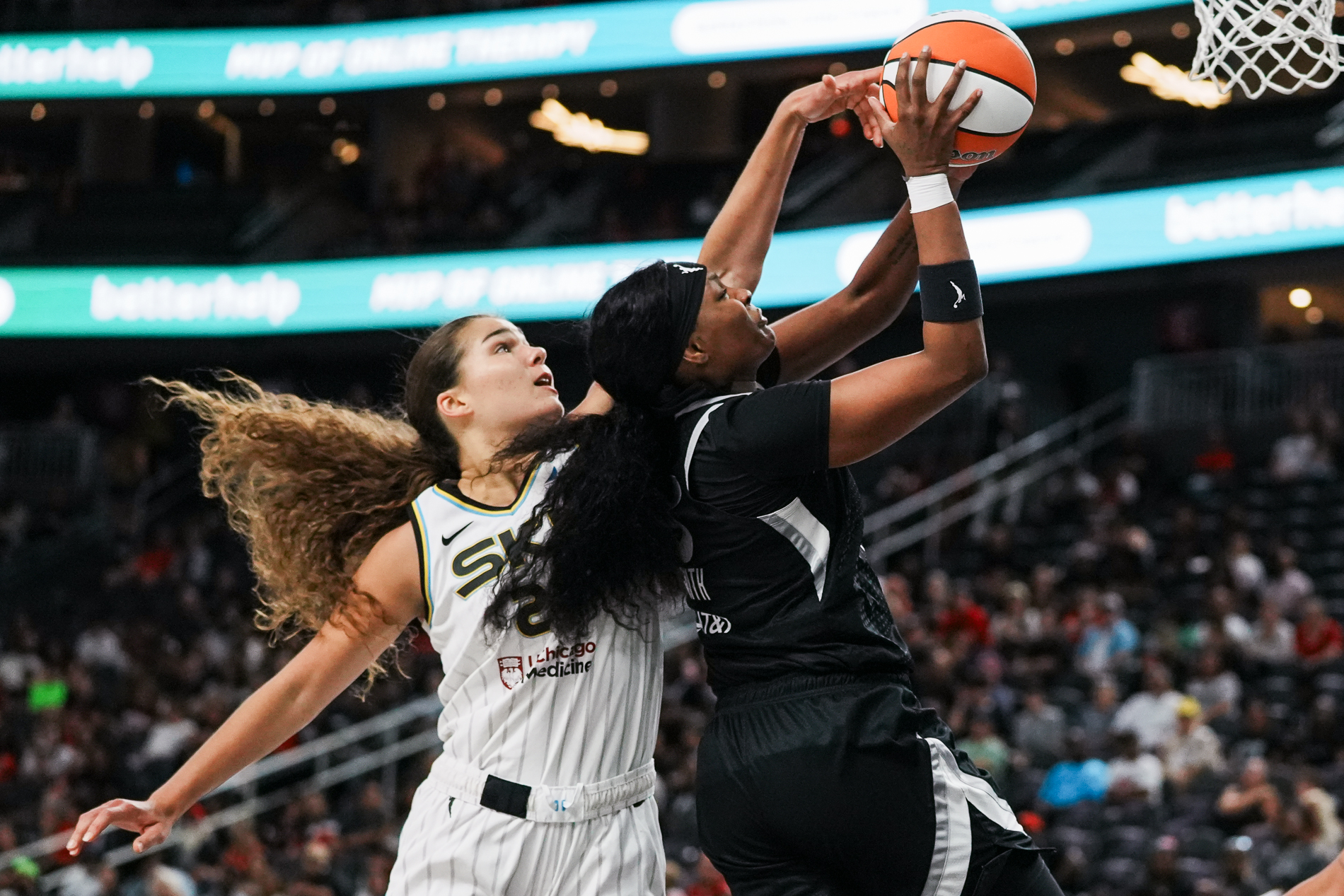 TST Images: Aces defeat Sk at T-Mobile Arena