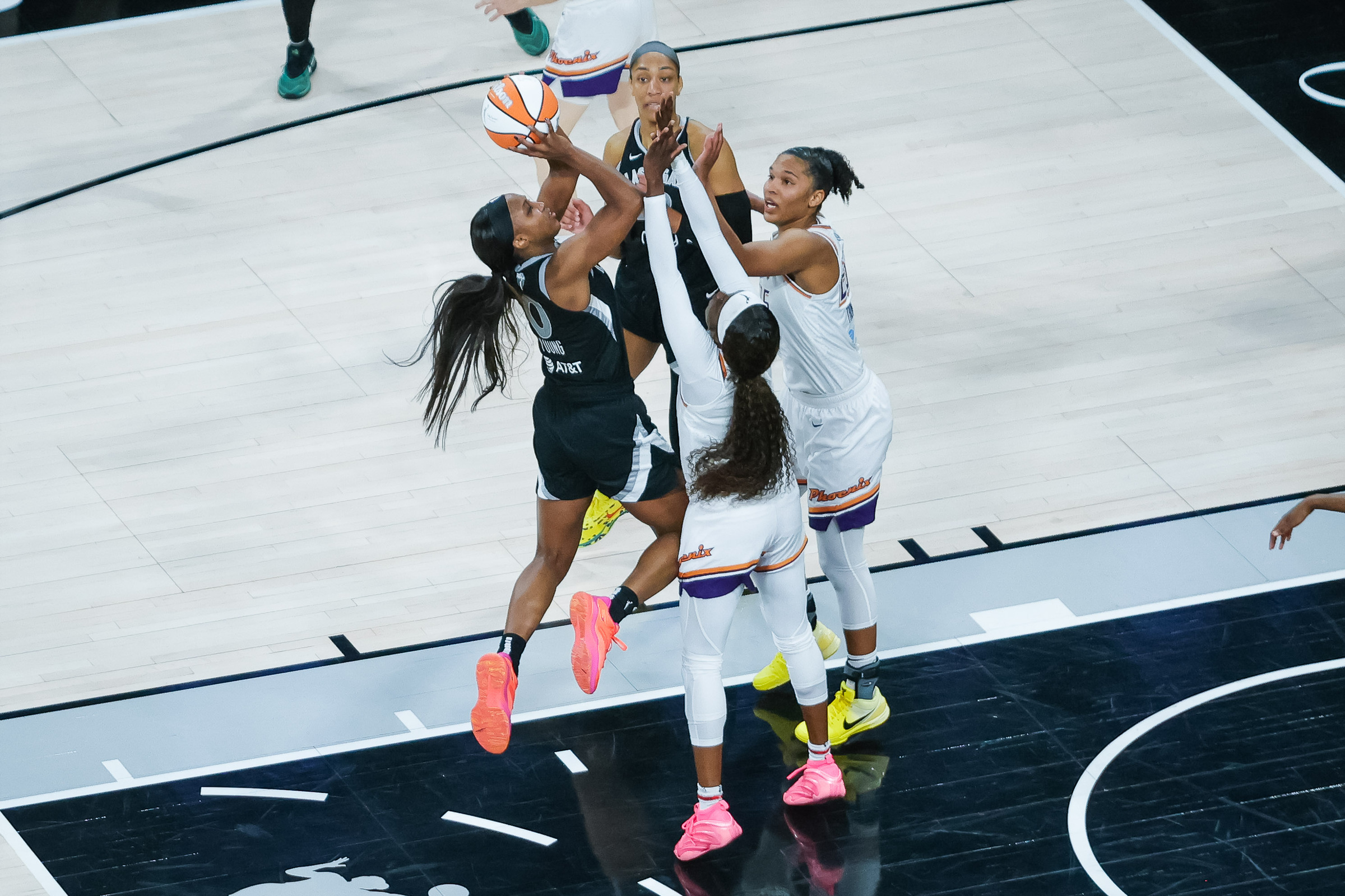 TST Images: Aces defeat Mercury, 89-86, in Game 1 of WNBA Finals