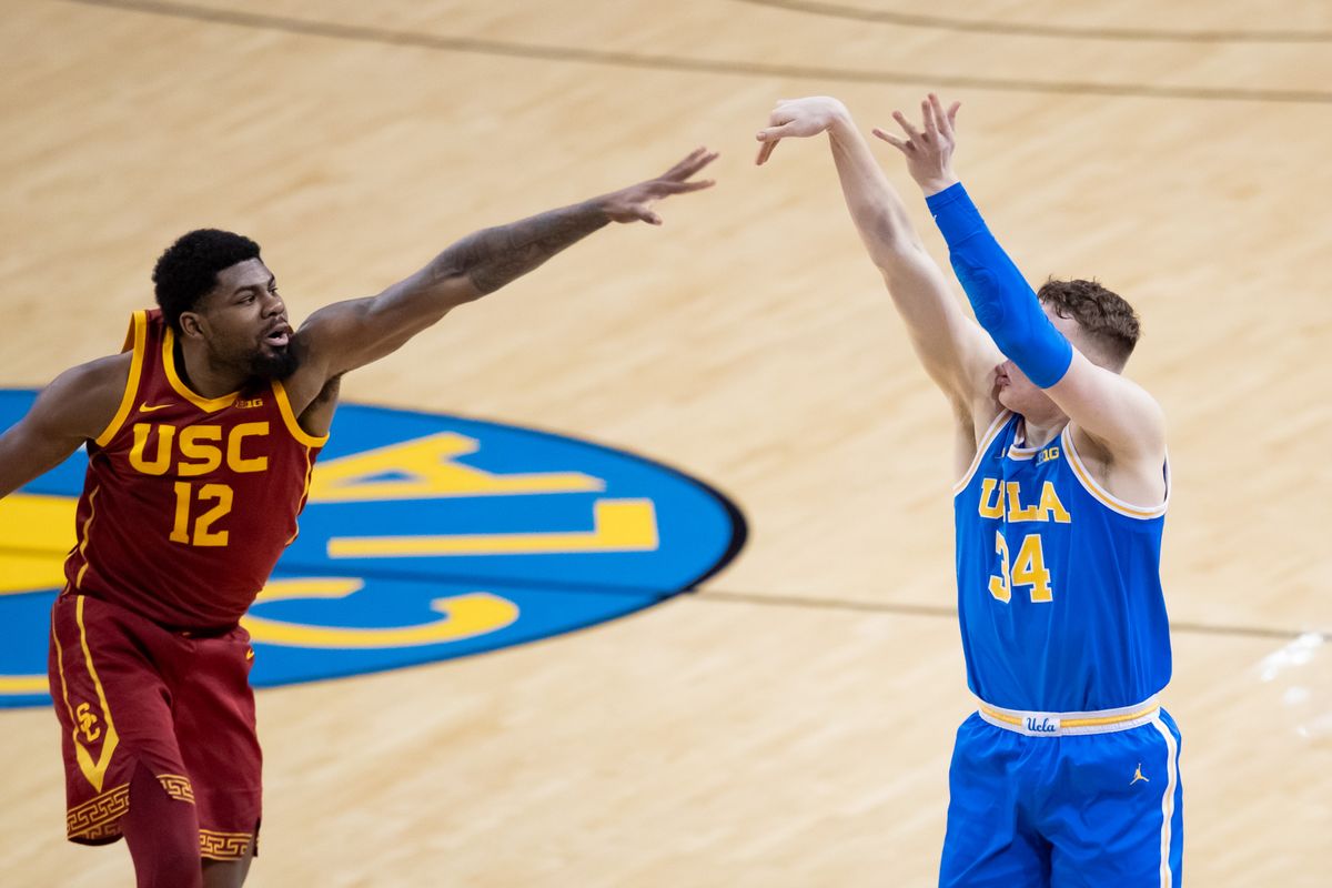 TST Images: UCLA Ends Regular Season in Style with Commanding Win Over USC