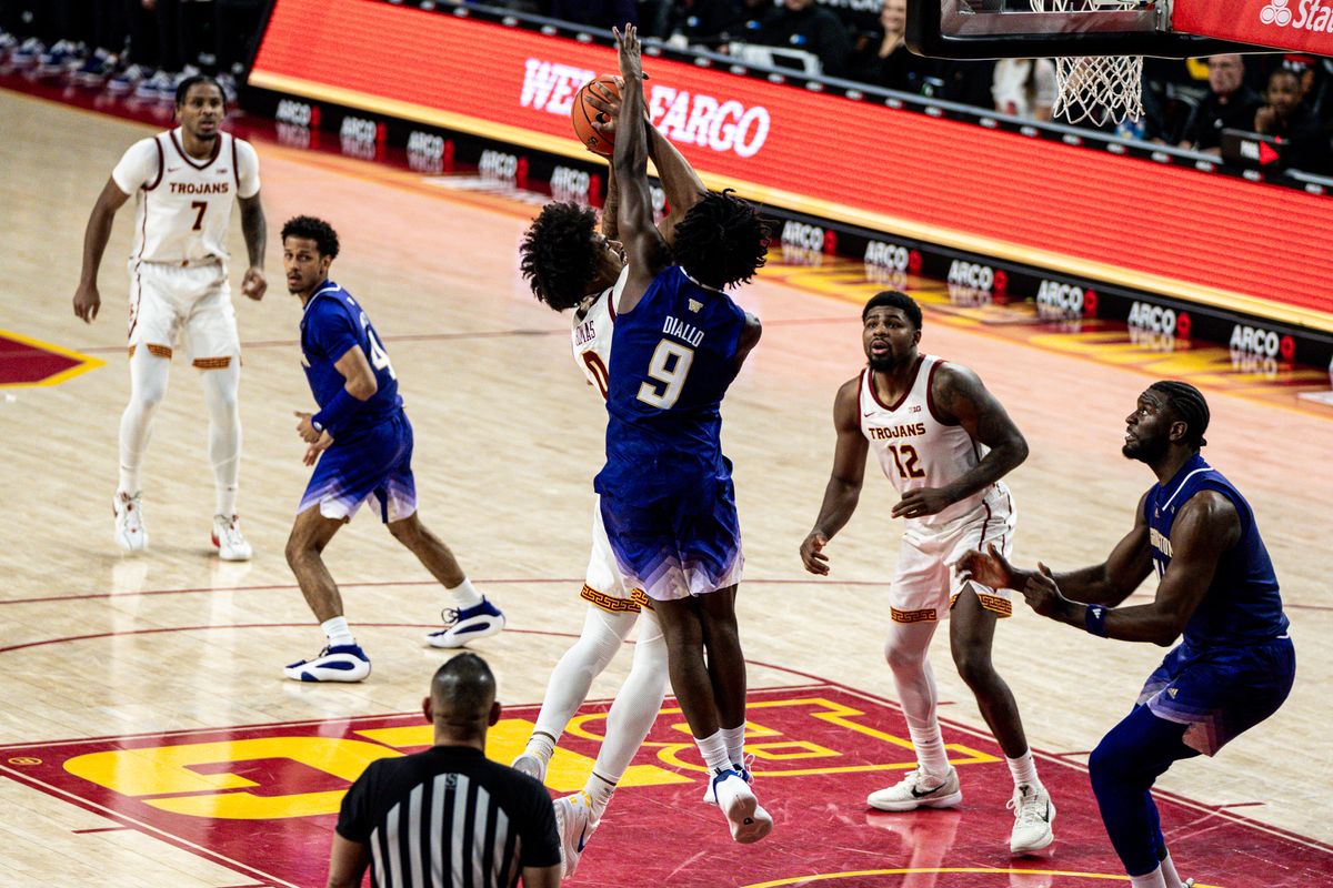 TST Images: USC defeats Washington, 92-61, at Galen Center