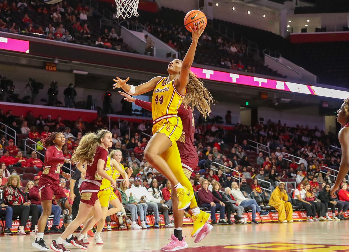 TST Images: USC Women of Troy defeat Elon Phoenix