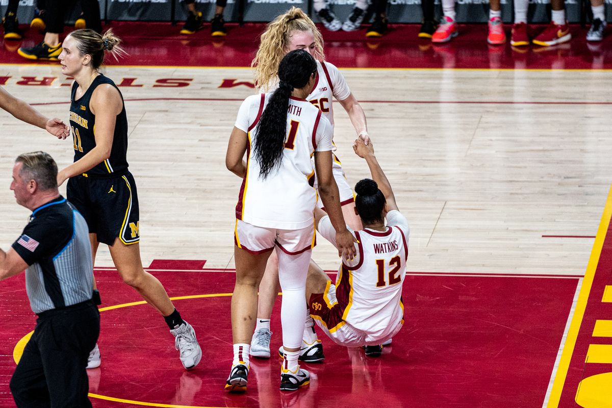 TST Images Michigan at USC