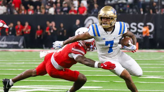 TST Images: UNLV defeats UCLA, 30-23, at Allegiant Stadium