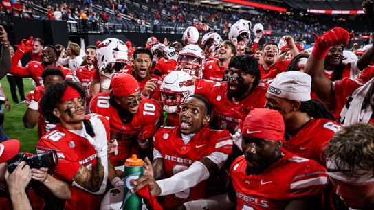TST Images: UNLV defeats UCLA, 30-23, at Allegiant Stadium