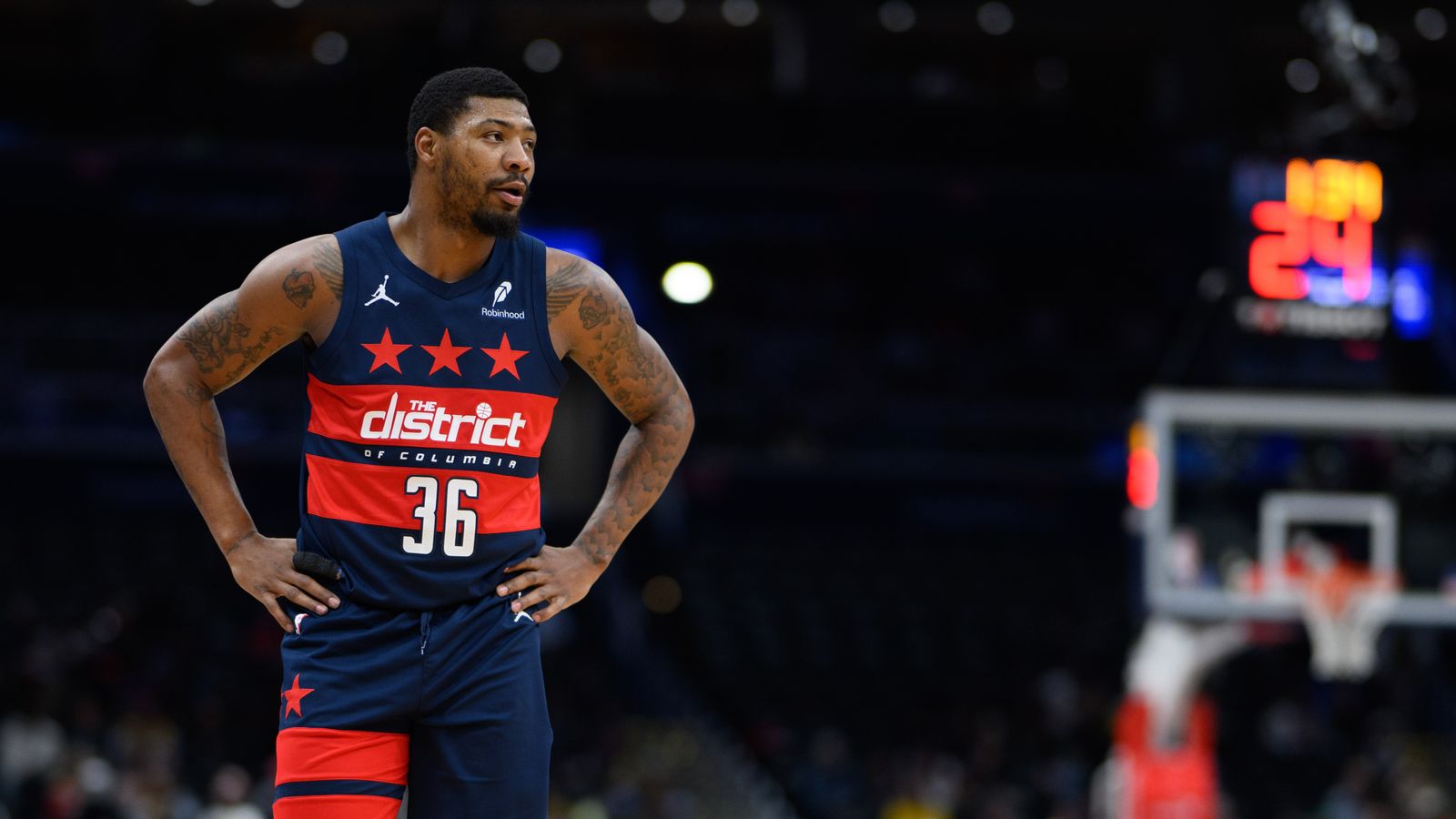 Lakers sign Marcus Smart to two-year deal
