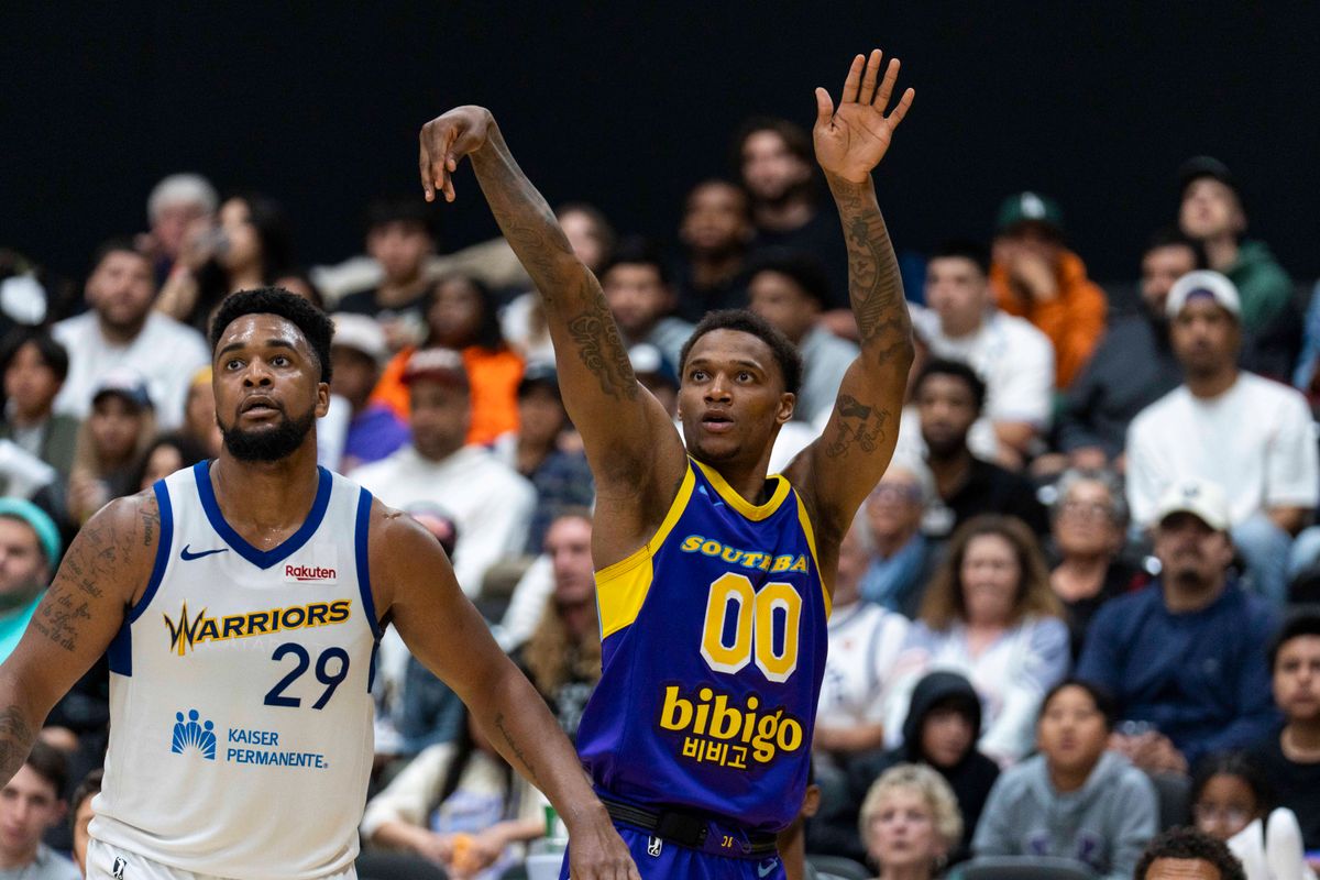 TST Images: South Bay Lakers beat Santa Cruz Warriors in El Segundo