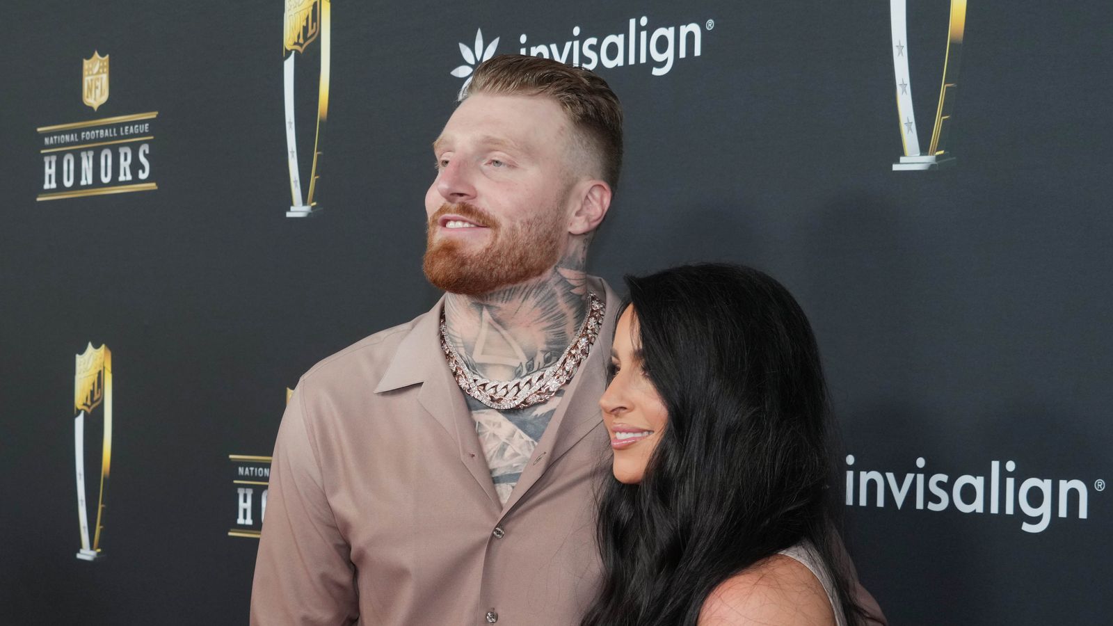 Raiders' Maxx Crosby honors his 'Queen & Princess' in Valentine's Day ...