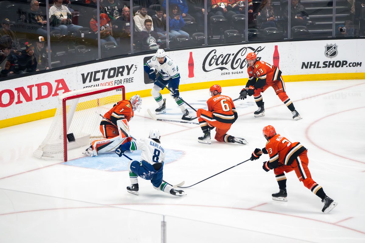 TST IMAGES: Ducks take down Canucks, 5-2