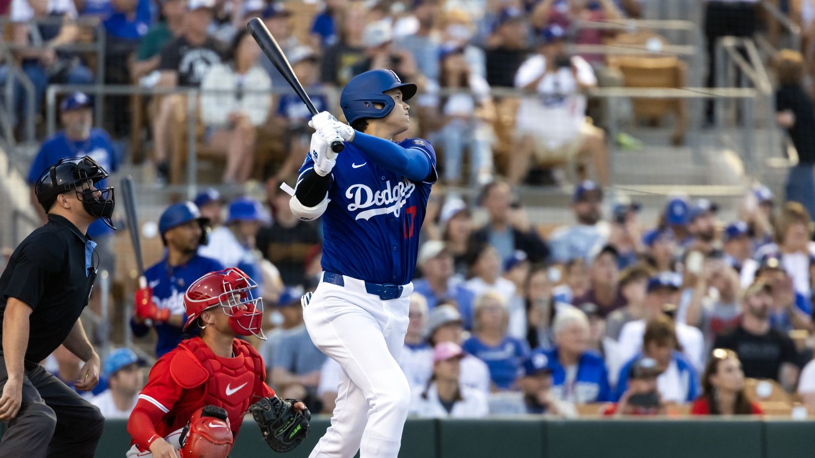 Shohei Ohtani slams HR in first at-bat off Yusei Kikuchi