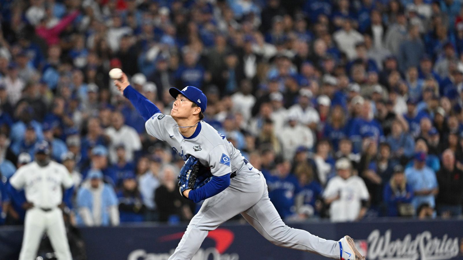 Yamamoto brilliant, Dodgers even World Series behind historic gem