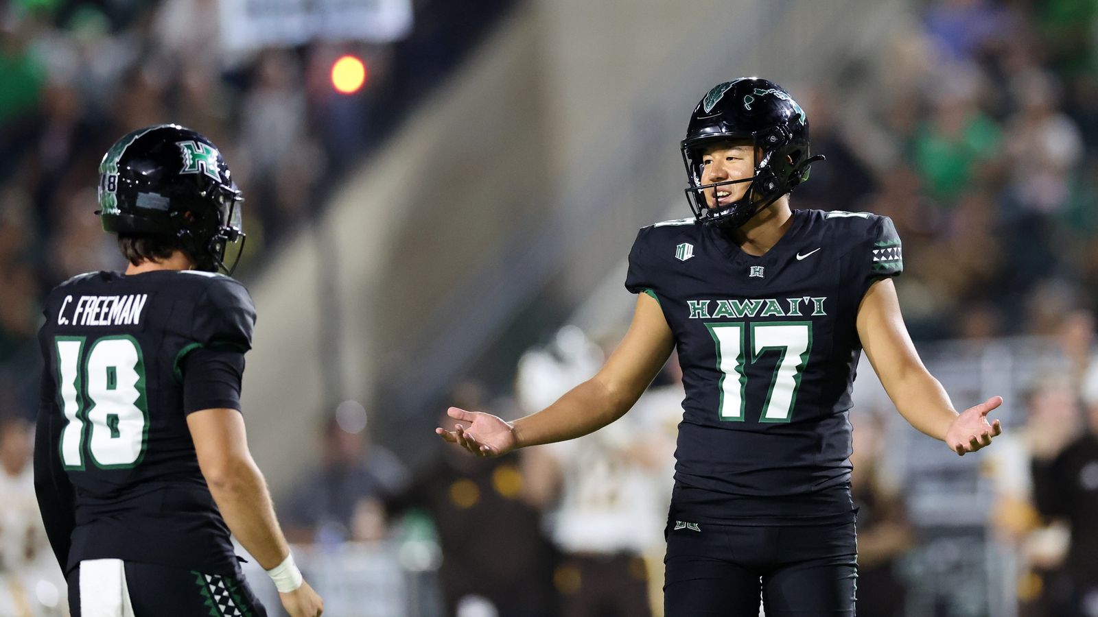 Hawai’i handles Wyoming on Senior Night to reclaim Paniolo Trophy