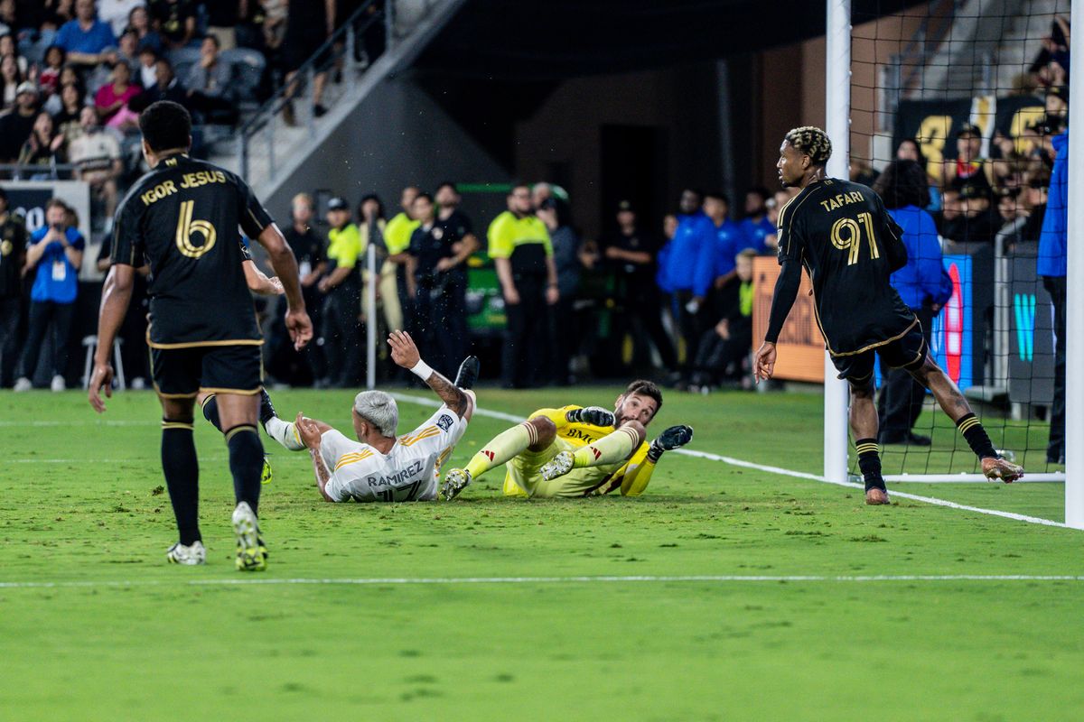 TST Images: LAFC and Galaxy end in a 3-3 tie, at BMO Stadium