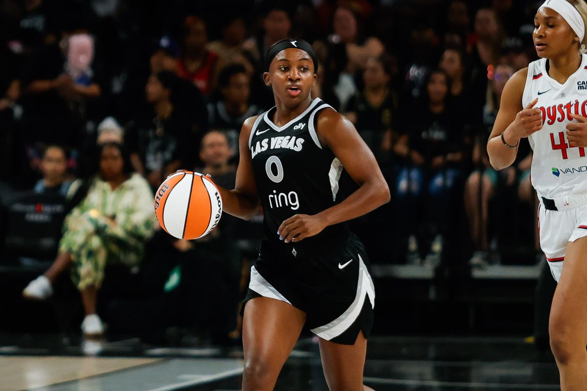 TST Images: Aces defeat Mystics in Home Opener, 75-72