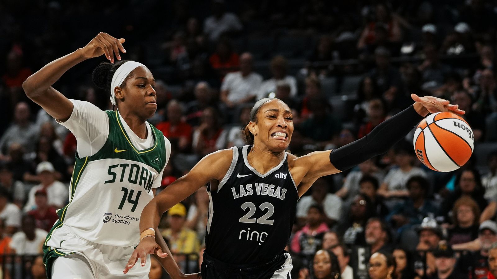 TST Images: Aces defeat Storm, 90-86, at Michelob Ultra Arena
